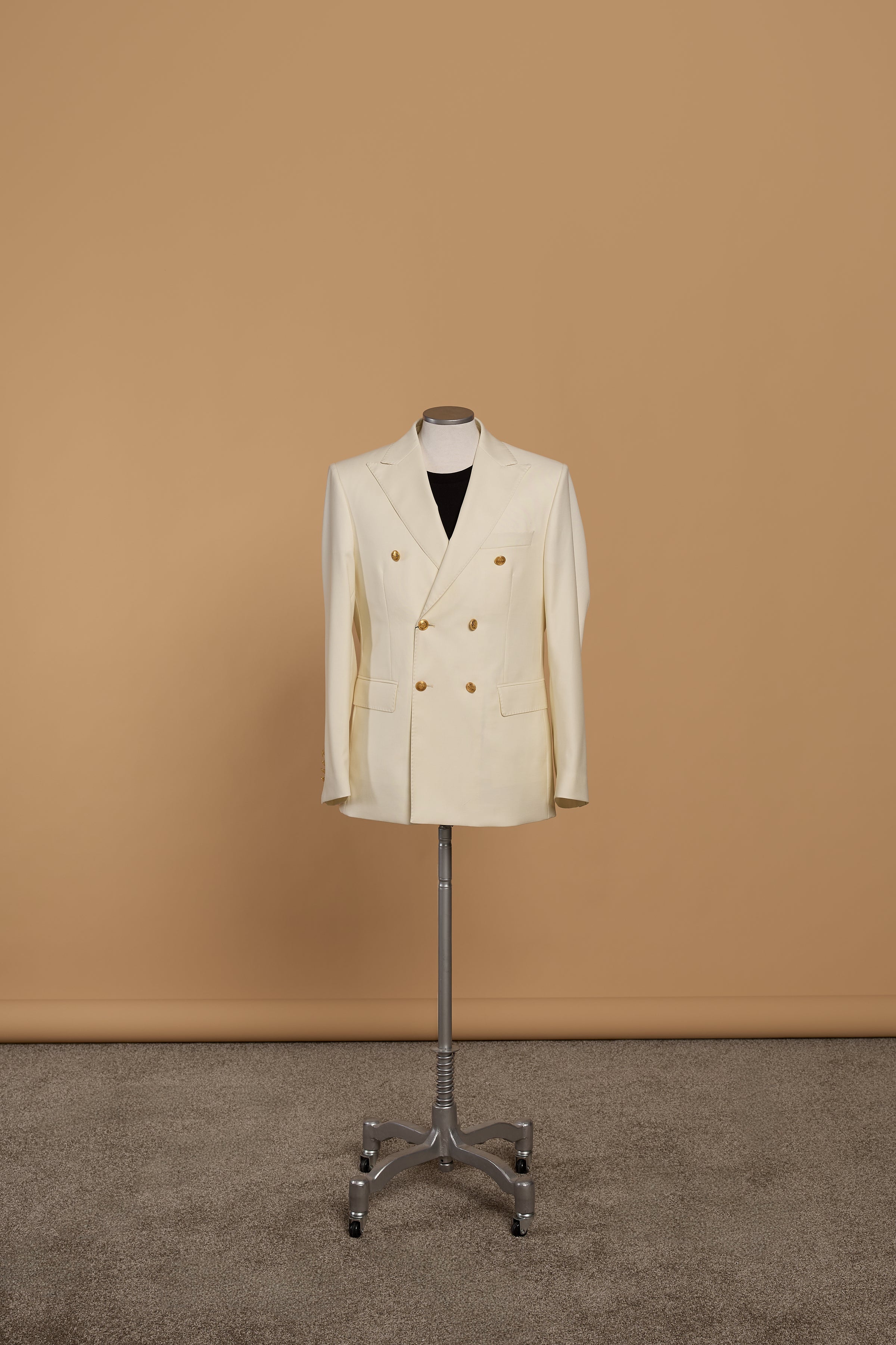 Quattroemme Bolzano Suits Men's Suits: Elegance And Comfort For The